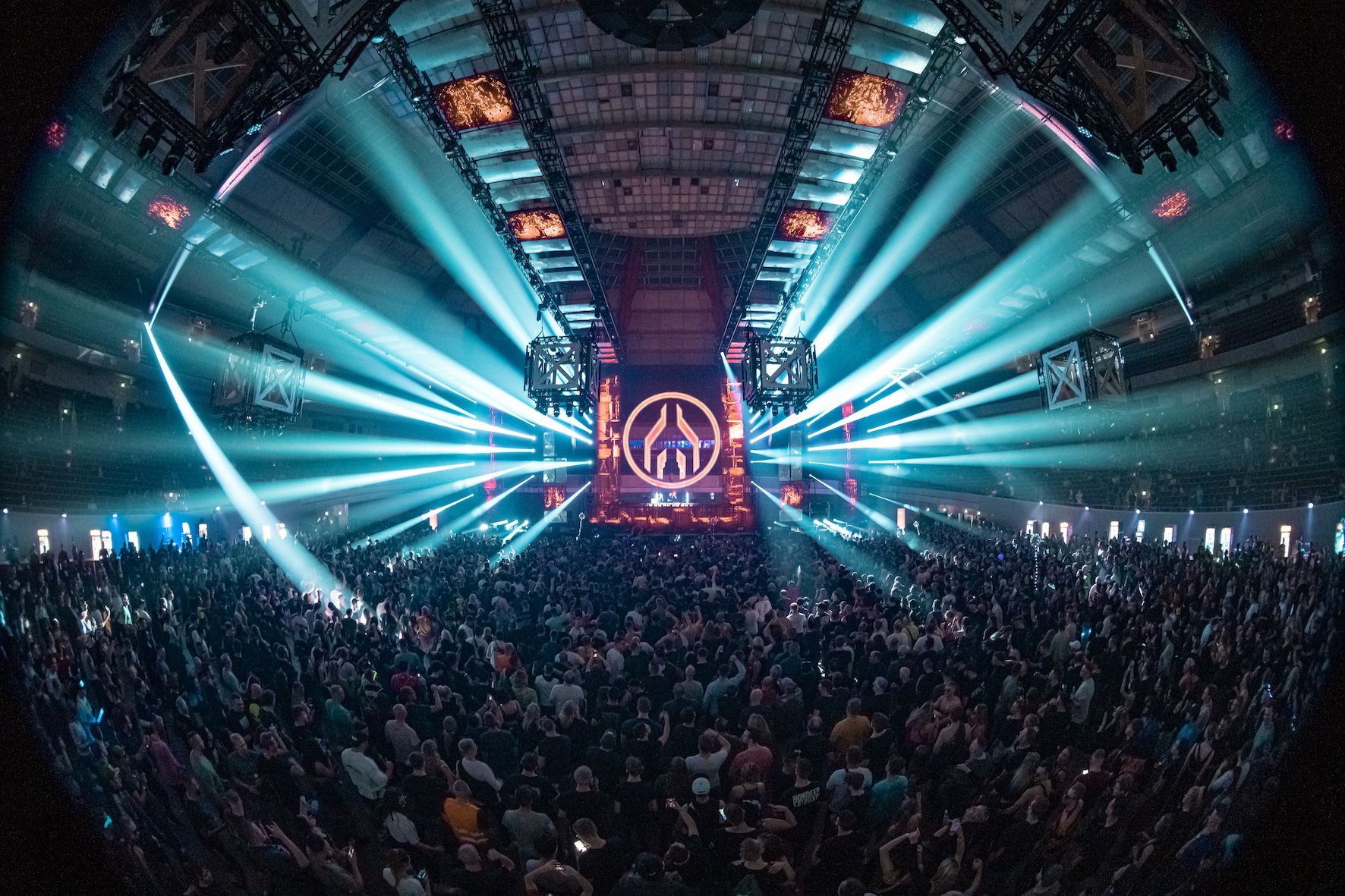 Feiere den Moment – MAYDAY 2023 – Promi und Eventfotos